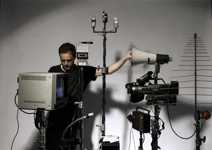 "News Machine" Illustrates the Effects of Media Distortion | Next Nature