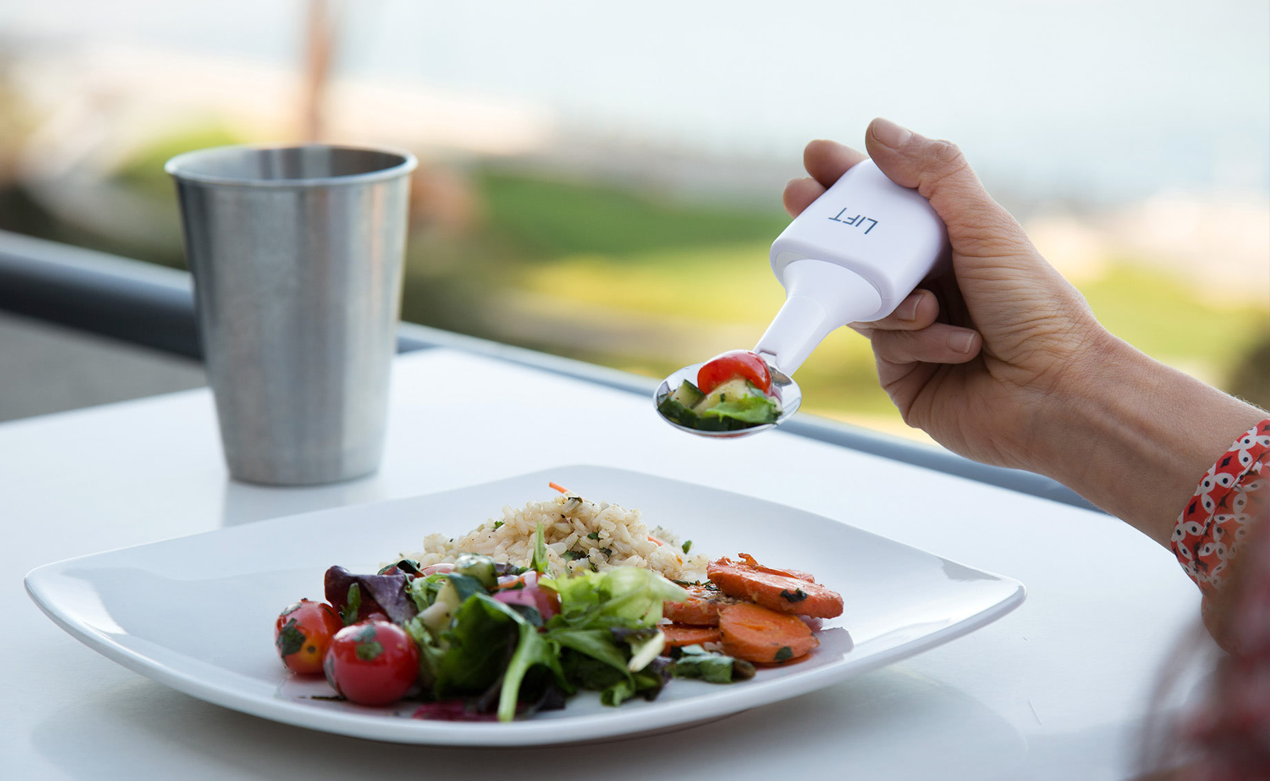 Smart Spoon with Spilling Prevention | Next Nature