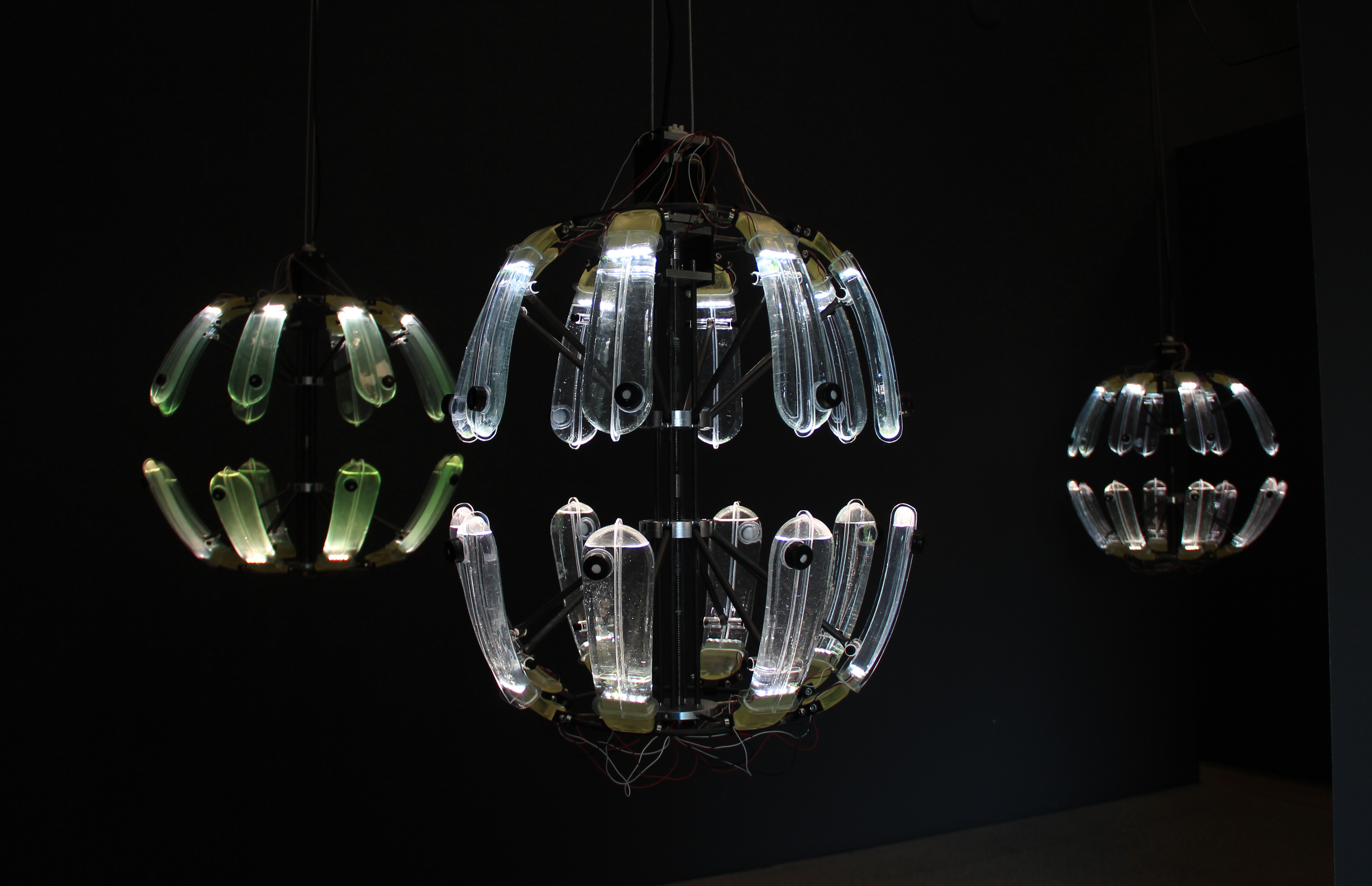 Meet Kaia the CO2 filtering lamp | Next Nature